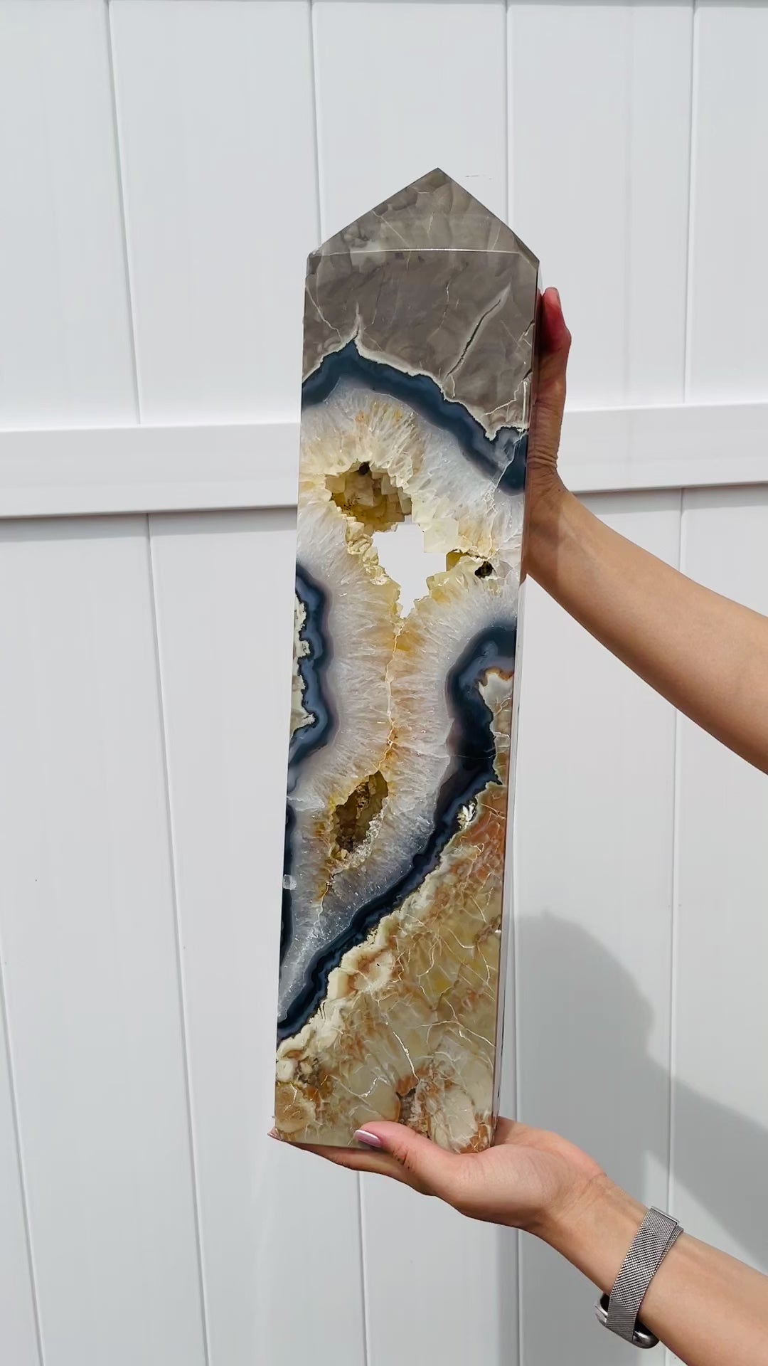 Volcano Agate Tower – crystalclearcc